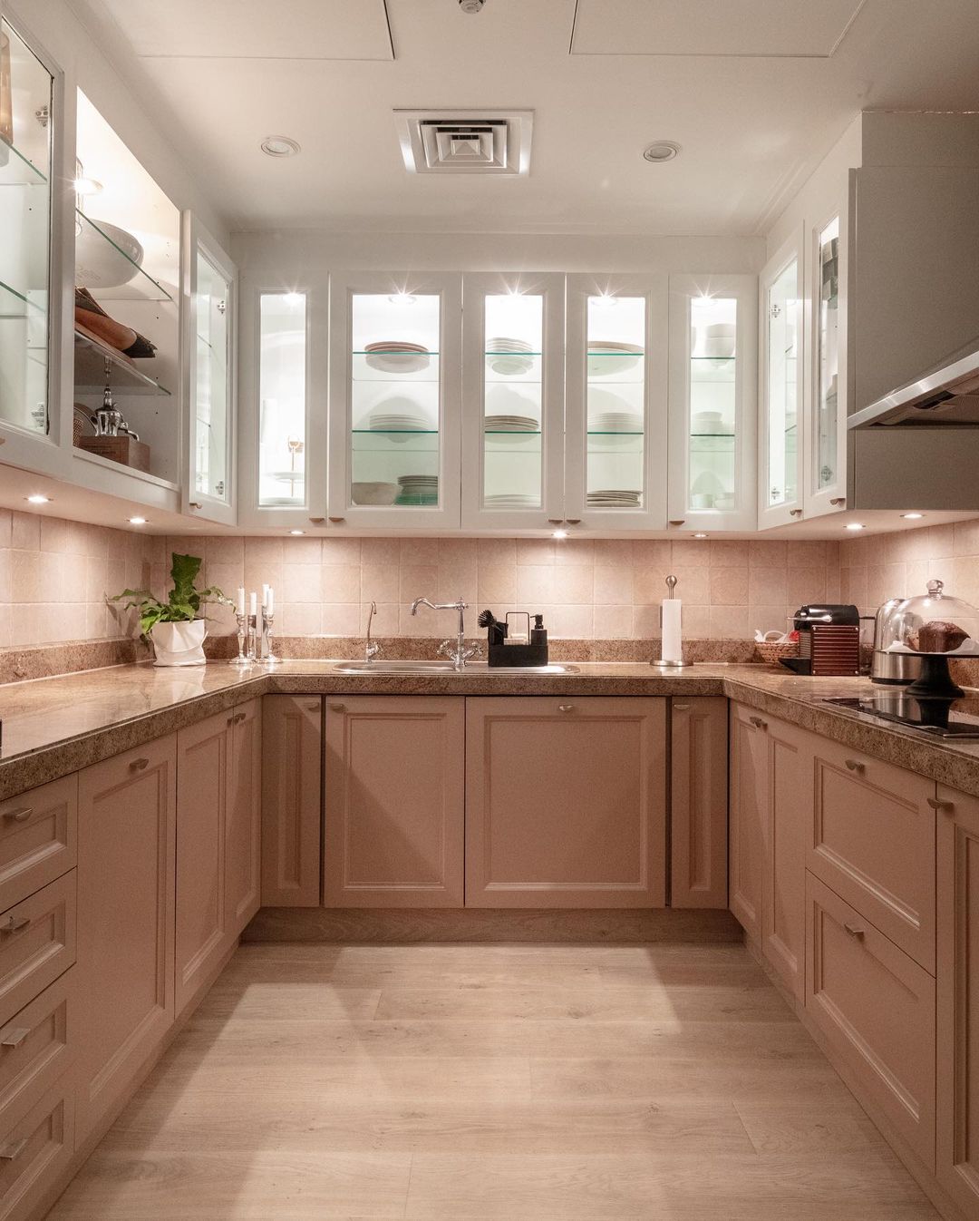 Essential Elements of Country Style Homes | Nordic Homeworx